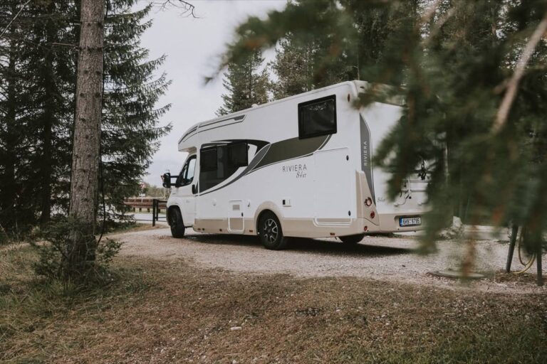 Karavanem do zahraničí: praktický průvodce | Loudavým krokem