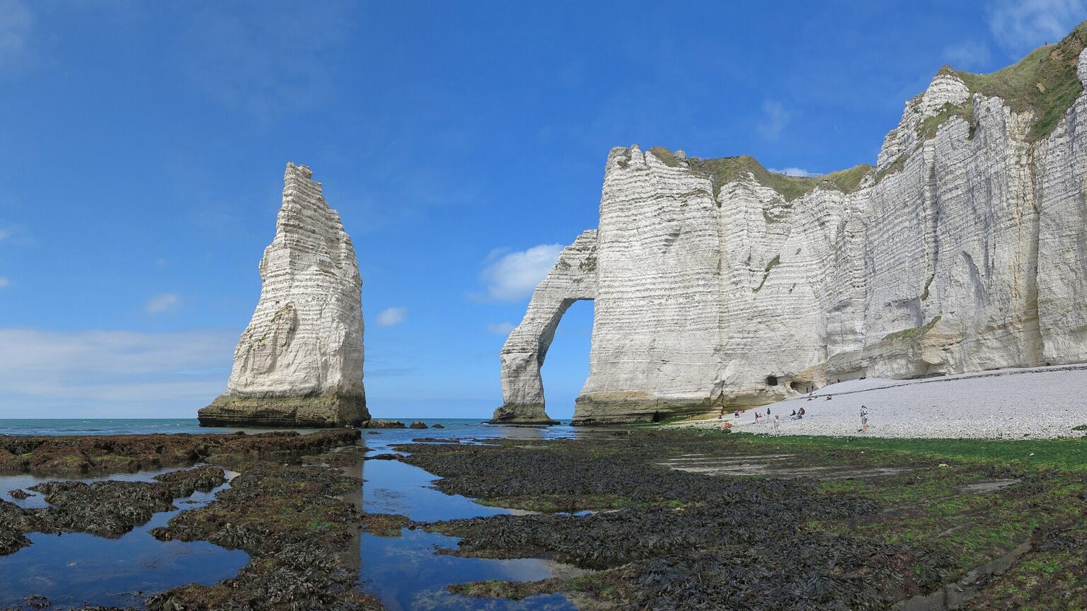 Étretat Francúzsko: 11 tipov na kriedové útesy 2026