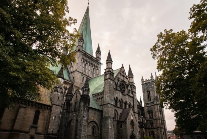 Trondheim Norwegen: 12 Tipps & Sehenswürdigkeiten